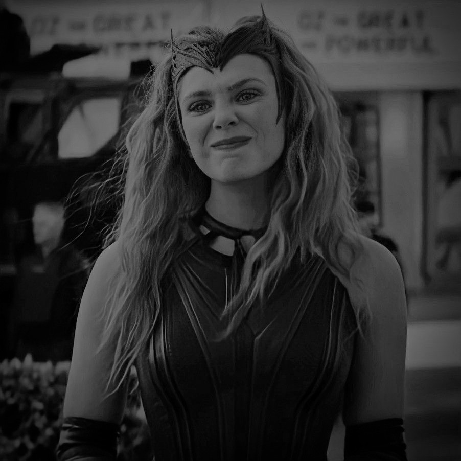 Chat with WANDA MAXIMOFF | action hero