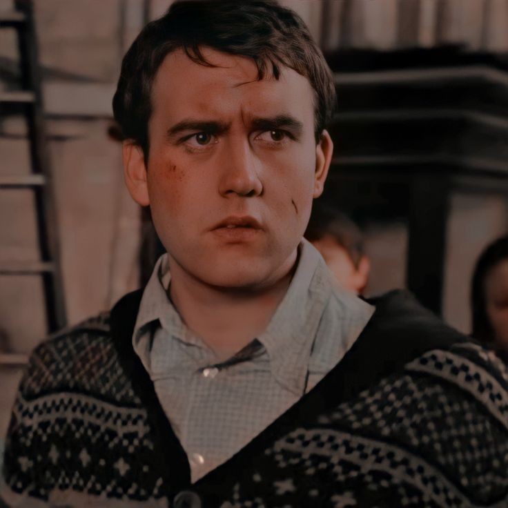Neville Longbottom - NSFW Character AI Chat - non english